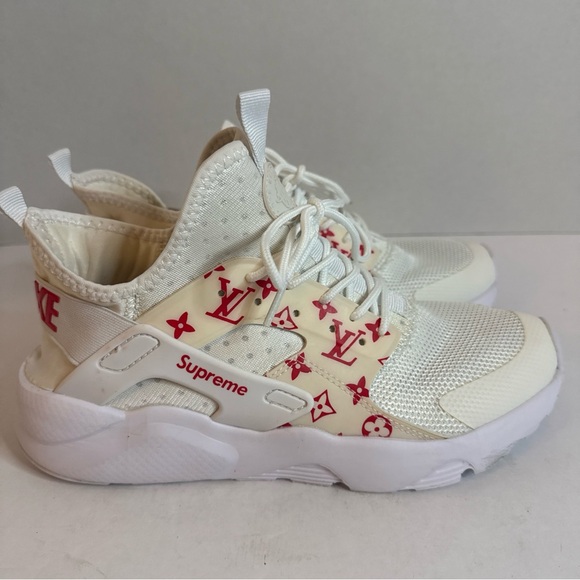 Nike x Supreme | Shoes | Nike X Supreme Sneakers Vintage Rare White And ...
